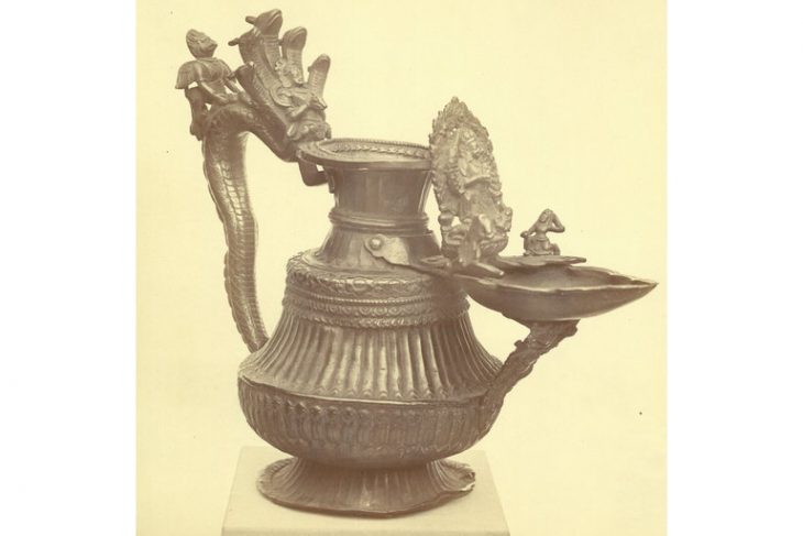 Global Nepali Museum - Bronze lamp | Global Nepali Museum
